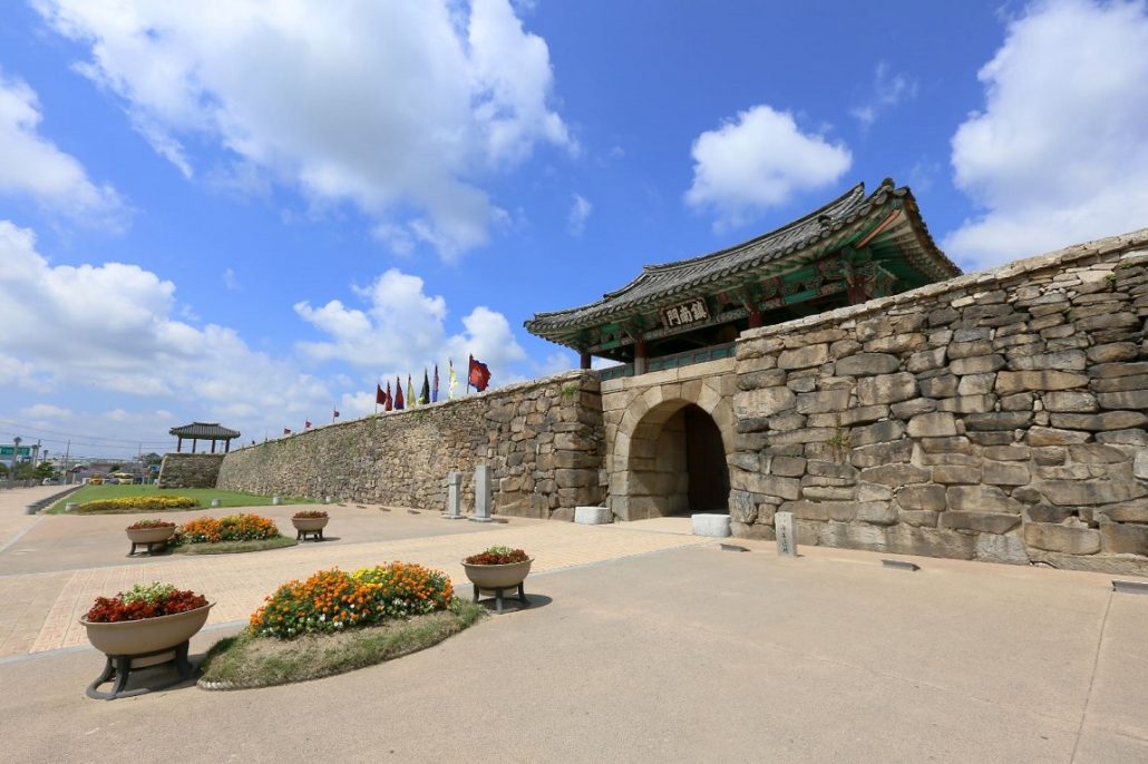 600 years old fortress with tragic history of Catholic persecution : Seosan