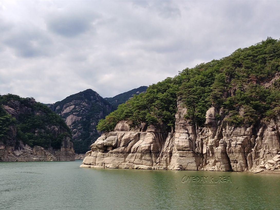 Chungjuho Lake Ferry (4) - OnedayKorea Travel Blog